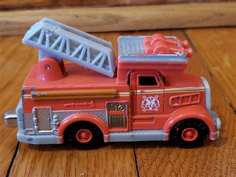 Thomas And Friends Fiery Flynn Fire Truck 4894948399