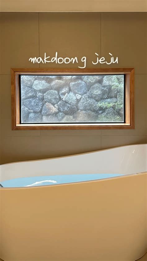 ʚ민 하ɞ 소중한 월차쓰고 다녀왔던 월항자락🌿 성주에 있는 예쁜 독채숙소에서 힐링하고 왔지요☺️ 도착하자마자 숙소지킴이 세월이가 반겨줘서 더 좋았던🐶 날씨가