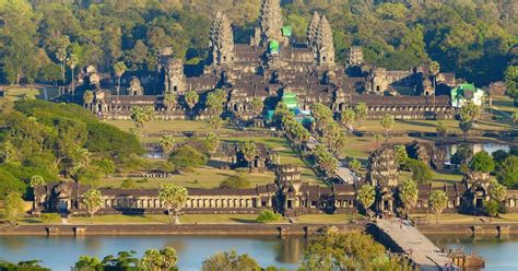 ១៥ ចំណុចសំខាន់ៗទាក់ទងនឹងប្រាសាទអង្គរវត្តរបស់ប្រទេសកម្ពុជា Khmerload