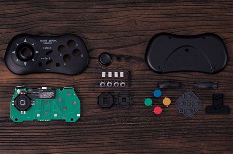 BitDo Recreates NEO GEO CD Controller In Wireless Version Emulates