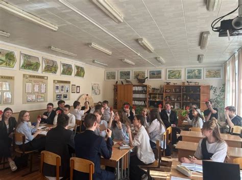 Сегодня в рамках предметной недели по географии химии и биологии в 10Б классе было проведено