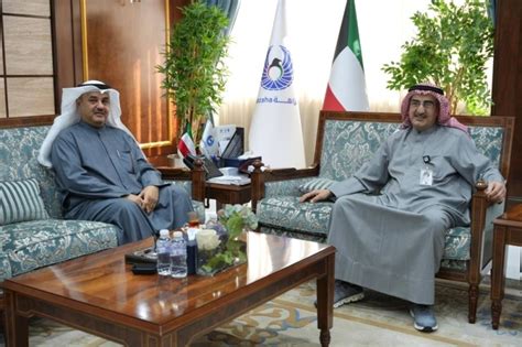 رئيس وحدة التحريات المالية يقدم إقرار الذمة لـنزاهة الراي