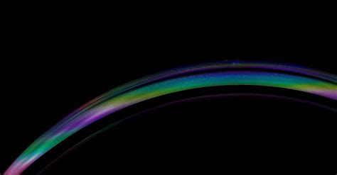 검은색 배경 곡선 관념적인 광학 구체 극단적 인 근접 촬영 극단적 인 클로즈업 깨지기 쉬운 나선형 다채로운 동심의 만화경 같은 매끄러운 매크로 촬영