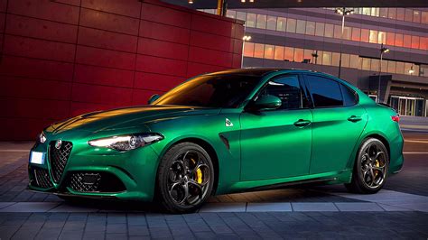 2020 Alfa Romeo Giulia Quadrifoglio Wallpapers