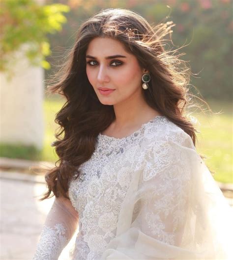 Dur E Fishan Age Husband Brother Dramas Instagram And More