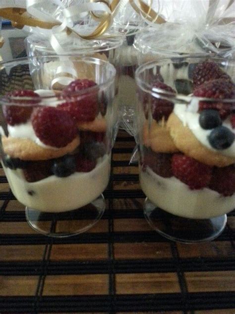 Delicious Vanilla Yogurt Parfait