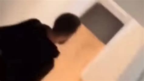 Woeste Eigenaar Betrapt Nieuwkomer In Zijn Huis ´trekt Ongelofelijk