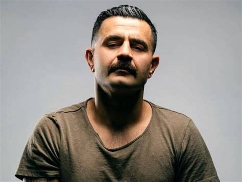 داتلود آهنگ جدید شاهین نجفی با نام شاه متن بت کلونی