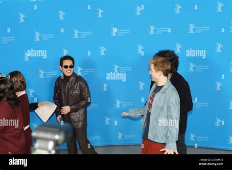 L R Us Actor Steven Yeun Australian Actress Toni Collette English