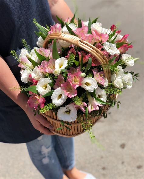 Пин от пользователя Маргарита на доске Цветы Небольшие цветочные композиции Цветочные корзины