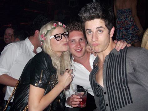 Is David Henrie Gay Photos Surfme