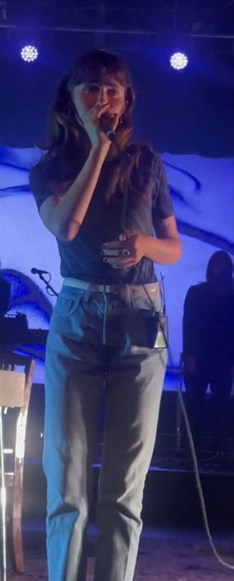 Pin By Harry On Clairo Future Girlfriend Lady Girlfriends