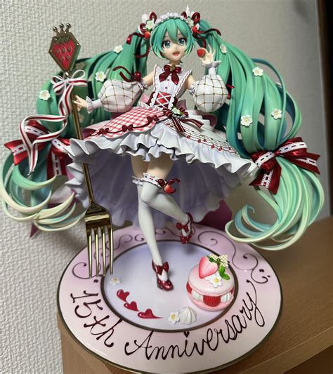 Shes Here 🍓 R Animefigures
