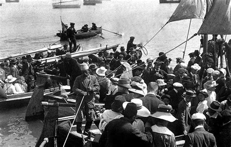 Arritja E Princit Wied Në Durrës 1914 Immagini