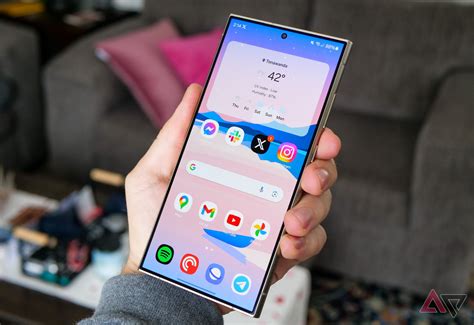 Samsung Galaxy S24 Ultra Squares Off Against Mohs Hardness Picks