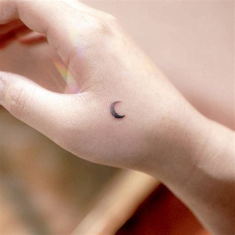 Crescent Moon Tattoo Finger Crescent Moon Tattoo Finger