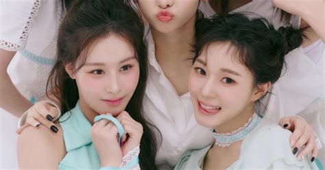 화보 퀸즈아이 아윤 아프로비츠 장르 And 타일러 ‘워터 같은 곡 해보고 싶어”