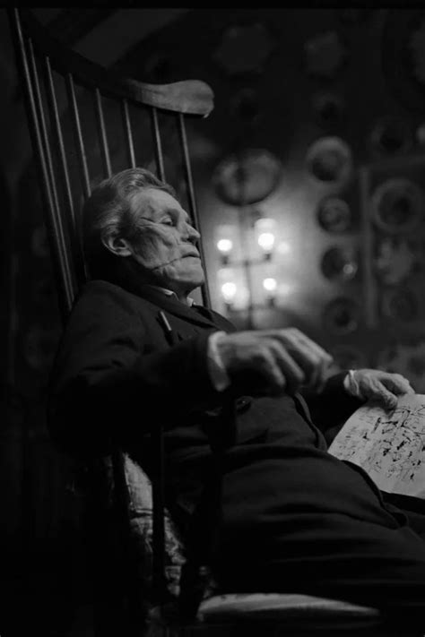 Emma Stones Wild Sex Scenes In ‘poor Things Praised Elle