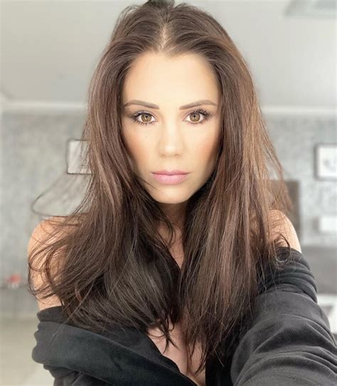 Little Caprice Complete Biography Age Height Career And Net Worth