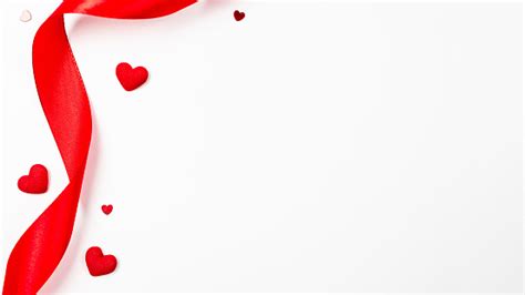 발렌타인 카드 빨간 마음 복사 공간과 사랑 흰색 배경에 낭만적 인 선물 발렌타인 데이 선물 장식 플랫레이 배너 0명에 대한 스톡 사진 및 기타 이미지 Istock