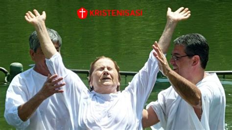 Baptisan Makna Mendalam Di Balik Tradisi Sakral