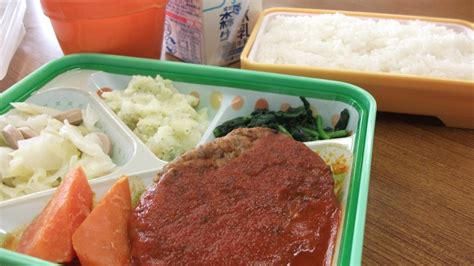 ハマ弁が1食6000円！？ 「横浜らしい中学昼食」の行方とは [はまれぽ Com] 横浜 川崎 湘南 神奈川県の地域情報サイト