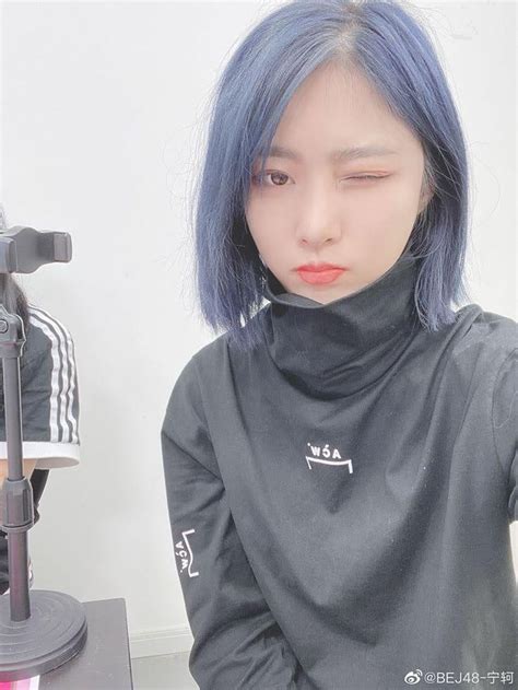 Pin By Happy Onthe Cross On Goodbye Sunmer Medium Hair Styles Adidas