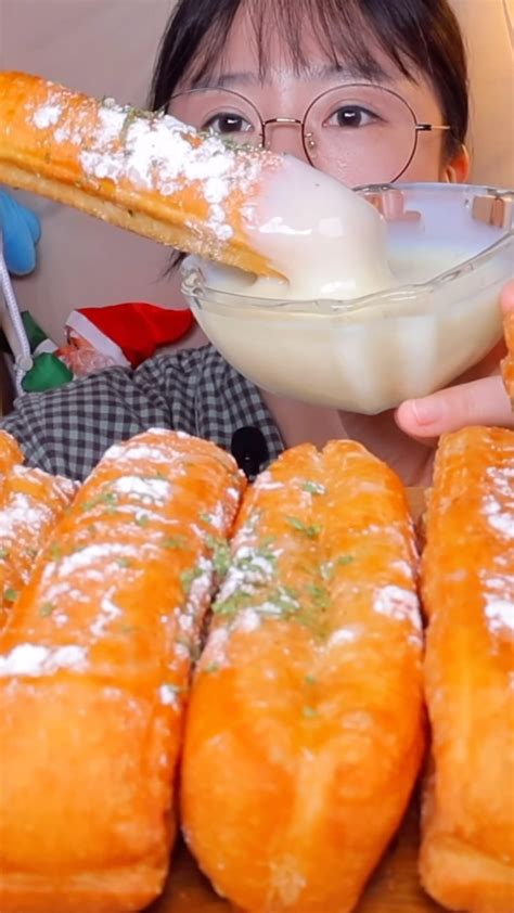 코저트 Cossert 중국 아침식사 요우티아오 먹어본 사람 디저트먹방 코저트 요우티아오 연유 중국꽈배기 Instagram