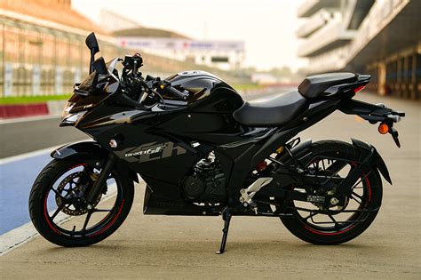 Suzuki Gixxer Sf 150 First Ride Review Groomed And Grown Auto Reviews News News18