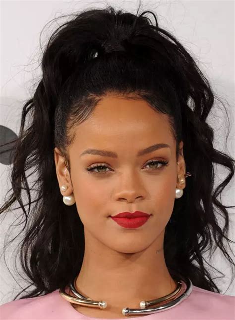 54 Iconic Rihanna Hairstyles Through The Years Middle Aged Women