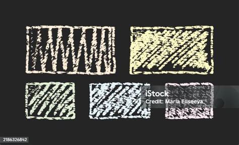 직사각형 프레임 선 사각형 모양 파스텔 색상 분필 상자 브러시 벡터 테두리 손으로 그린 윤곽선 스타일을 스케치합니다 텍스트 상자 검은 칠판에 거친 연필 그런지 페인팅