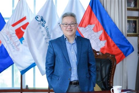 តោះមកស្គាល់ប្រវត្តិត្រួសៗ លោកឧកញ៉ា វេជ្ជបណ្ឌិត គួច ម៉េងលី Khmerload Cambodia Latest News