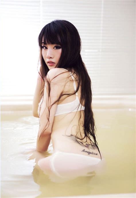 Wang Yue 王月 sexy chinese girl Chinese Sirens