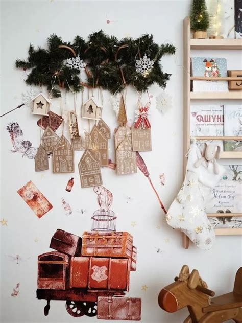 Как украсить стену на Новый год 2025 Красивые и простые идеи