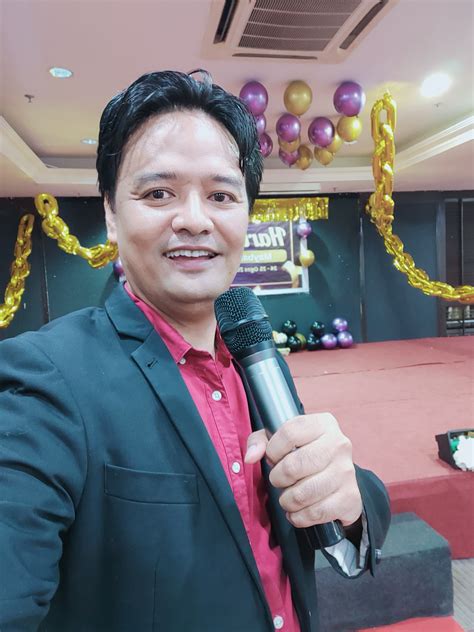 Emcee And Host Bagi Sebarang Majlis And Acara Korporat