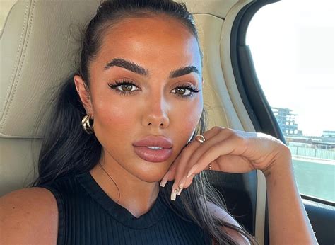 Arianna Ajtar In Bathing Suit Is “glowing” — Celebwell