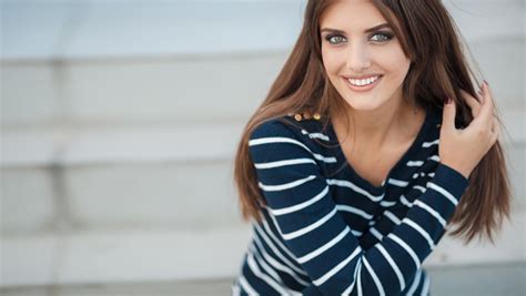 15 Examples Of What To Say When A Woman Asks You A Challenging Question