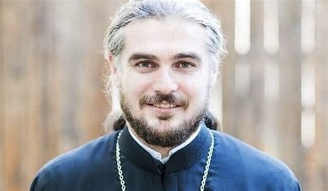 „არ უნდა ატეხო განგაში იმის გამო რომ შენი სიკეთე ვერ დაინახეს ” მამა