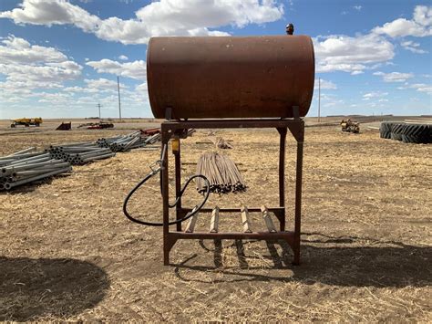 300 Gal Fuel Tank And Stand Agriculture Bigiron