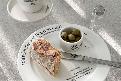 메이브미 파리지엔느 브런치 레터링접시 홈카페 홈파티그릇 위시버킷