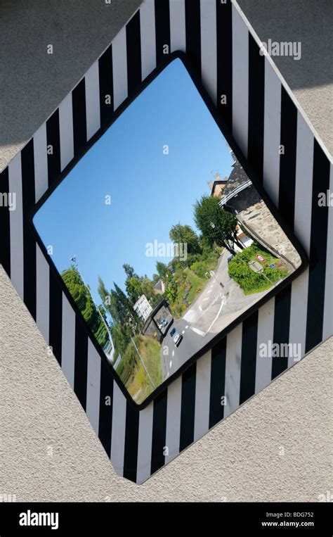 Convex Mirror Hi Res Stock Photography And Images Alamy