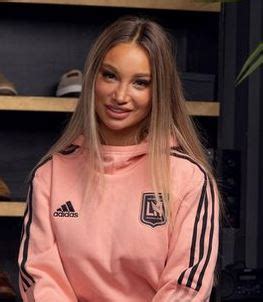 Monika Fox Biography Wiki Age Height Career Photos