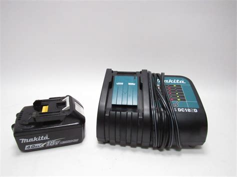 Makita DC18SD Battery Charger 4Ah Battery Set