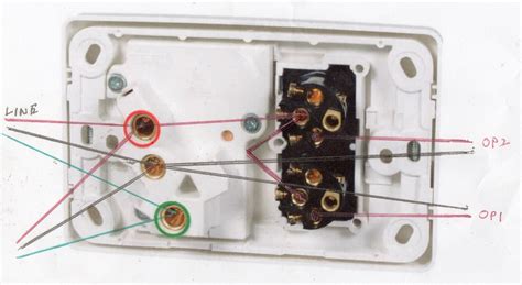 Trying To Figure Out How To Wire Up A Wall Socket That Has 2 Extra Switches Diy Home