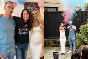 Mom Hijacks Couples Sex Reveal With Chaotic Surprise Sparking Viral