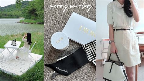 Eng Sub 메리수 Vlog🍒 평범한 먹보 직장인의 브이로그 한 여름에 디올 미차스카프 언박싱 🍹 얼그레이 하이볼 만들어 먹기 데일리룩 오피스룩 경주 화랑의