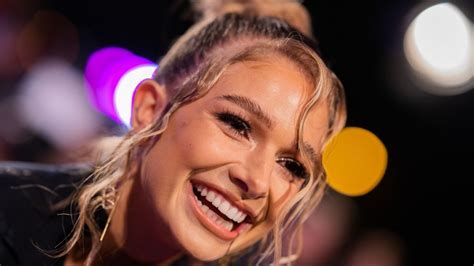 Lola Weippert Popo Blitzer Bei Kurvenshow Mit Diesem Foto Schockt Sie