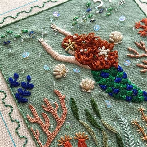 아뜰리에 올라 On Instagram 인어공주 우표파우치 🌊 내일 기초자수클래스 모집합니다 프랑스자수 손자수 자수타그램 자수 대전프랑스자수