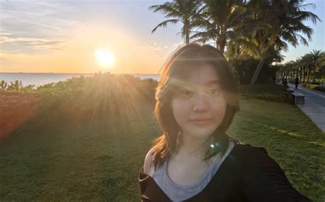 自由是灵魂的氧气 想被阳光晒透 原来我和美女只差一个美瞳哈哈哈哈哈哈哈哈阳光就是最好的滤镜 海南超漂亮嘻嘻 Marsycs