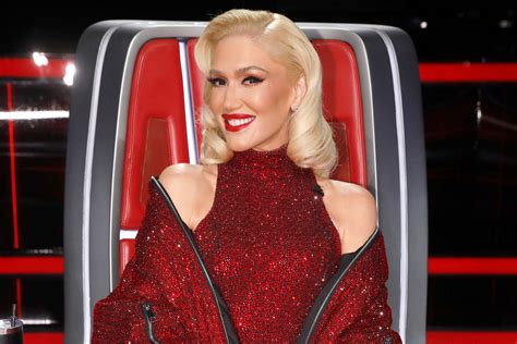 Gwen Stefani CMT Awards See Her Perform With Carly Pearce